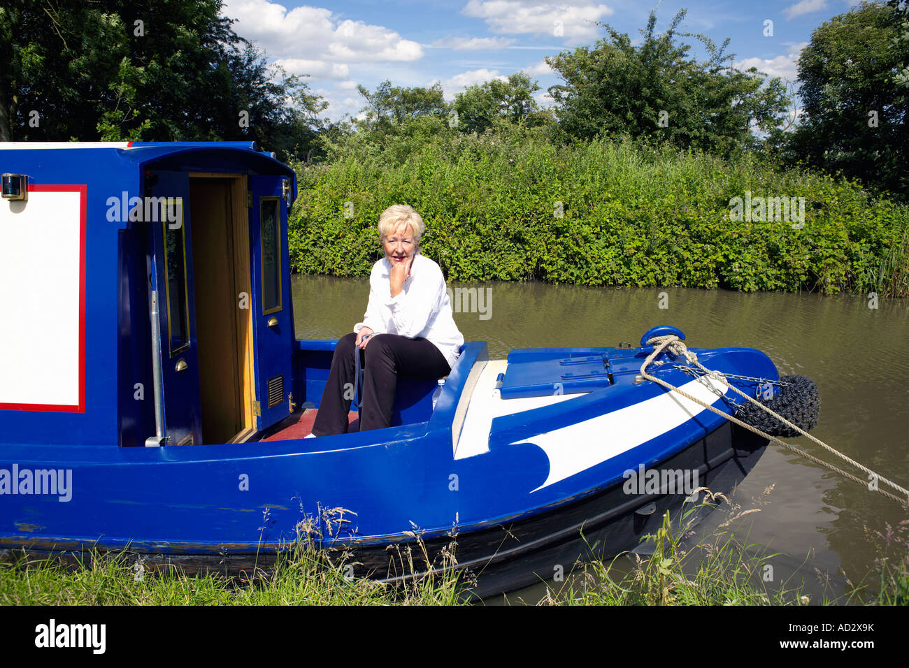 Female boaters hi-res stock photography and images - Alamy