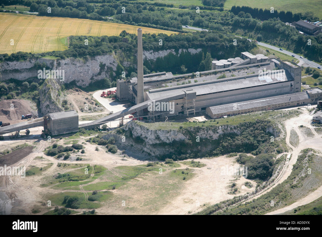 Now derelict shoreham cement works hi-res stock photography and images ...