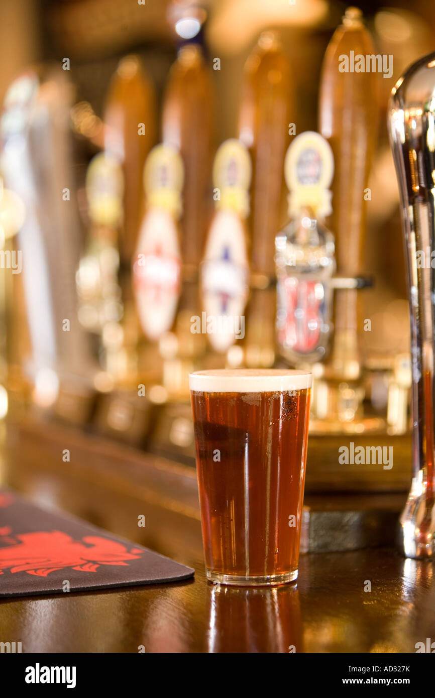Matt bar hi-res stock photography and images - Alamy