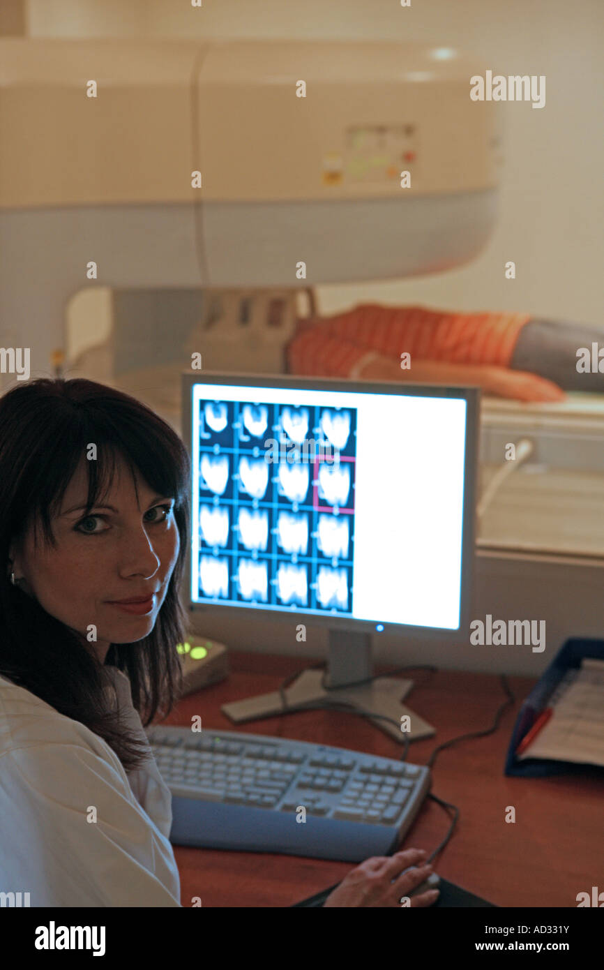 magnetic resonance tomography Stock Photo - Alamy