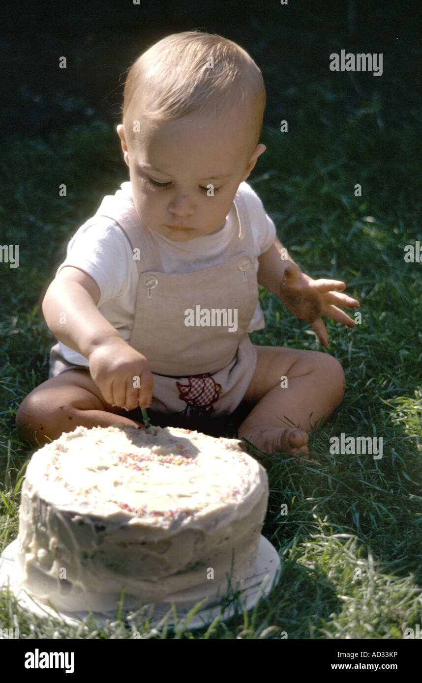 Baby first year old hi-res stock photography and images - Alamy
