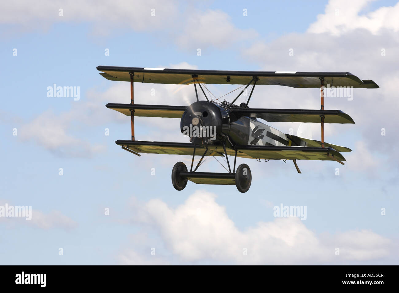 Fokker dr1 triplane in flight hi-res stock photography and images - Alamy