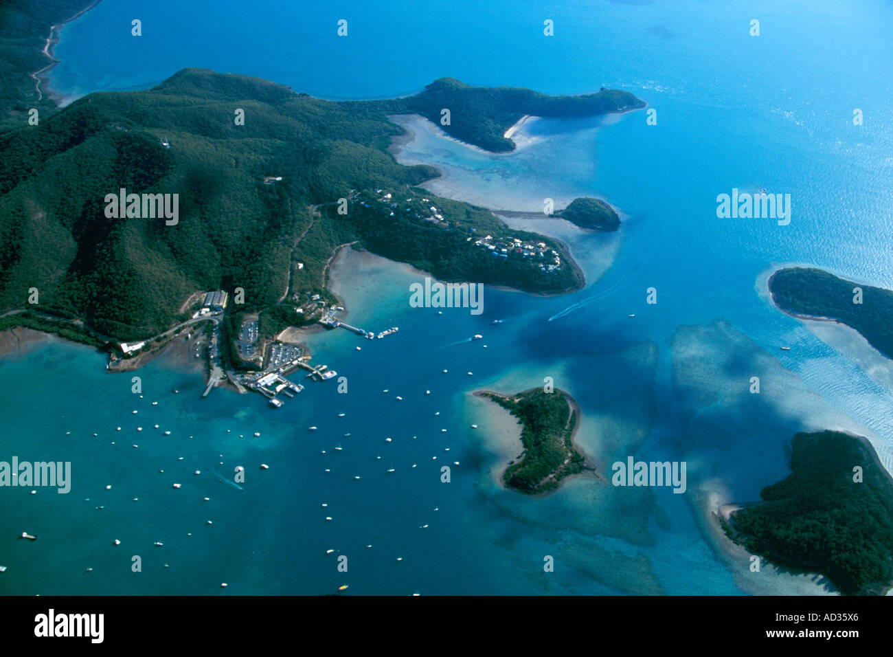 Shute harbour hi-res stock photography and images - Alamy