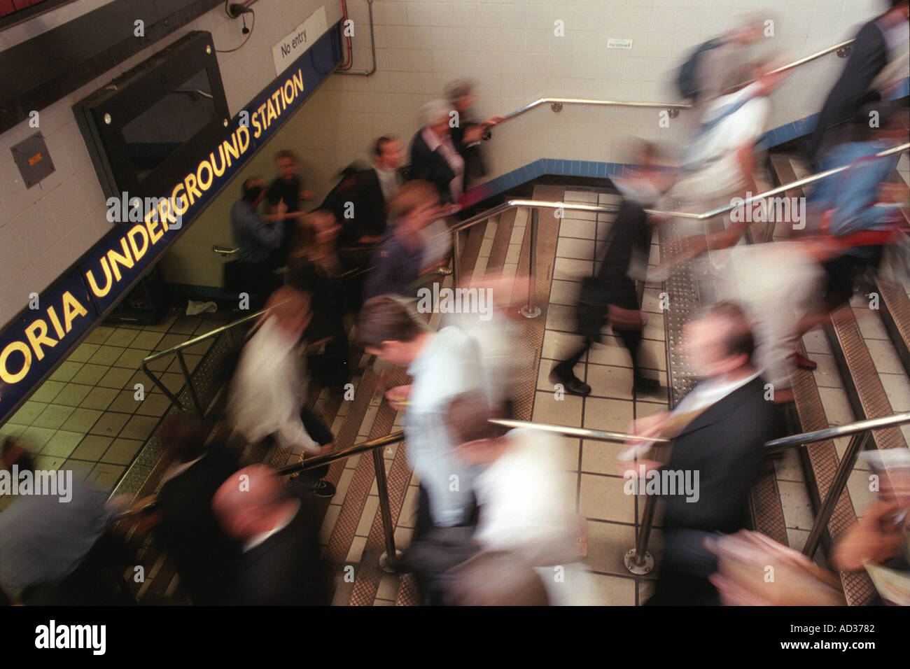 Rush hour in london hi-res stock photography and images - Alamy