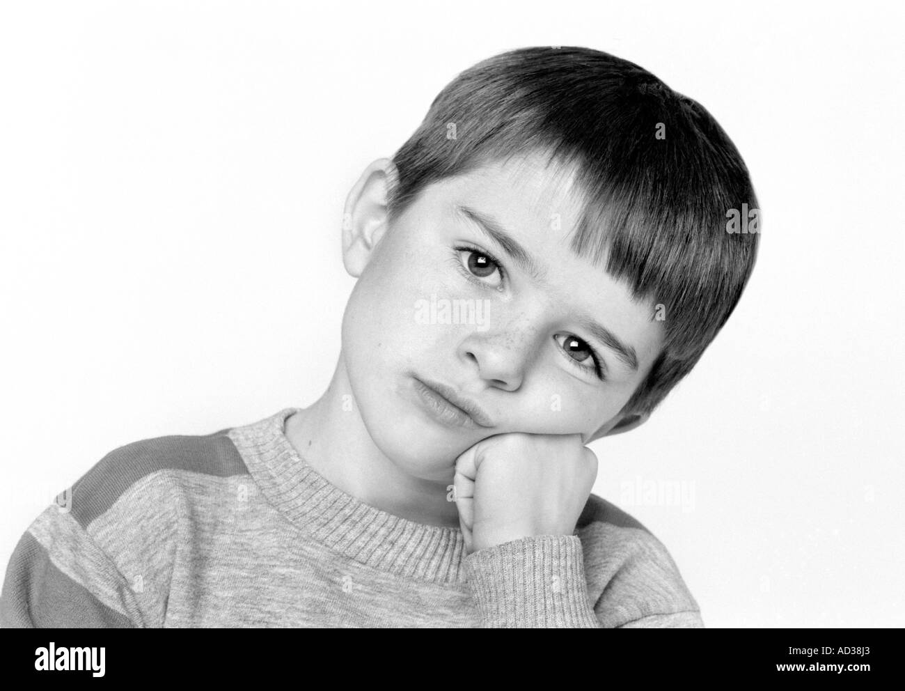 Boy sad face hi-res stock photography and images - Alamy