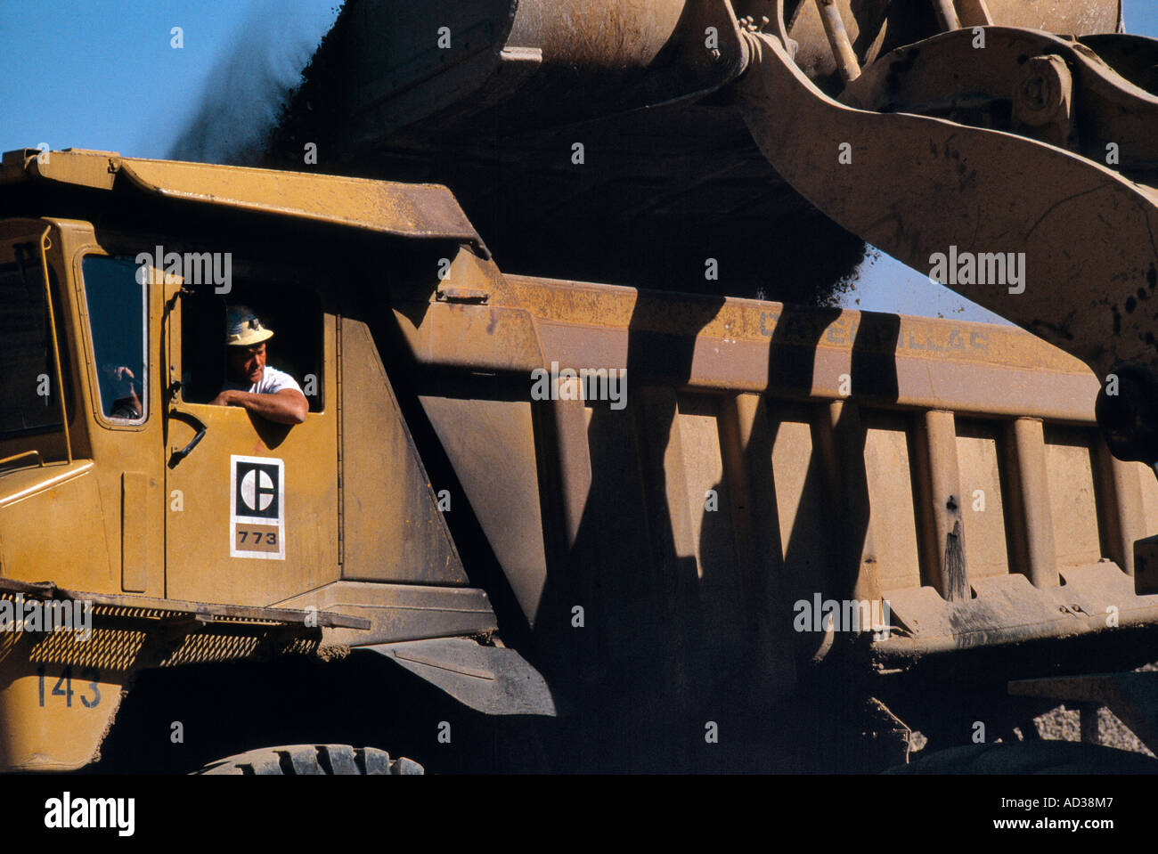 A backhoe and a front end loader hi-res stock photography and images ...