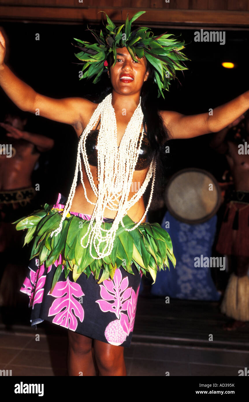Dancers rarotonga cook islands hi-res stock photography and images - Alamy