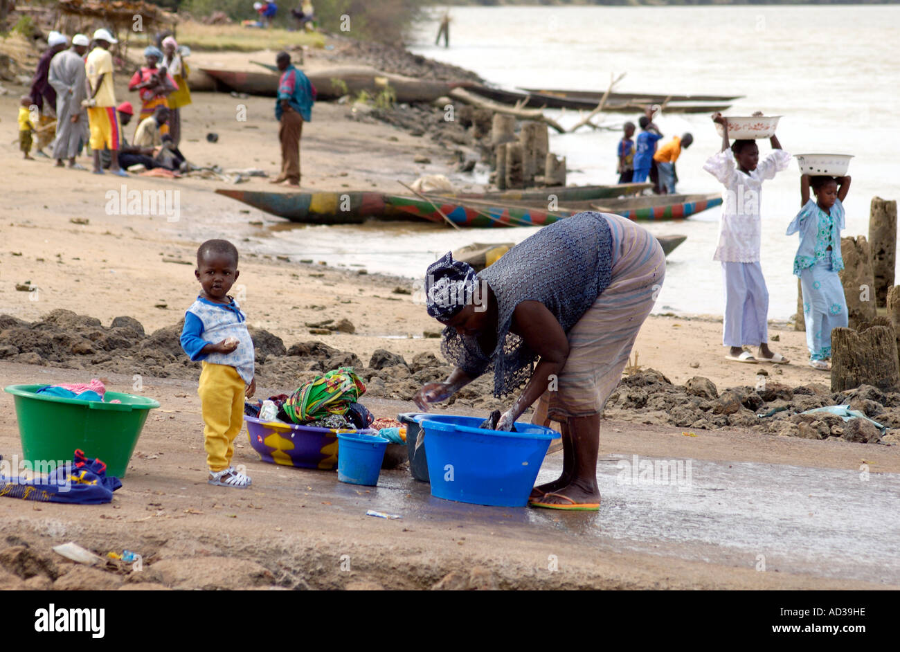Child bucket river africa hi-res stock photography and images - Alamy