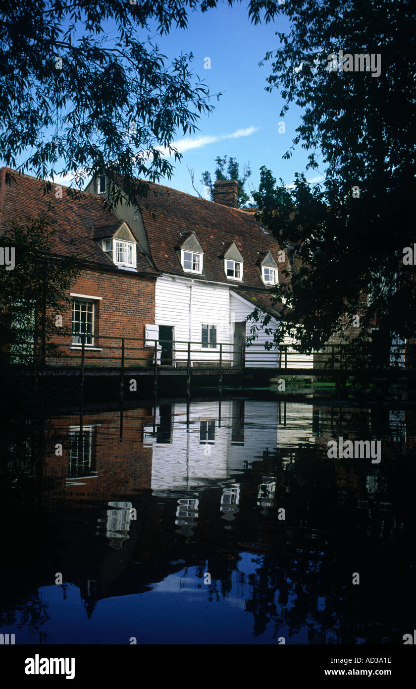Historic flatford hi-res stock photography and images - Alamy