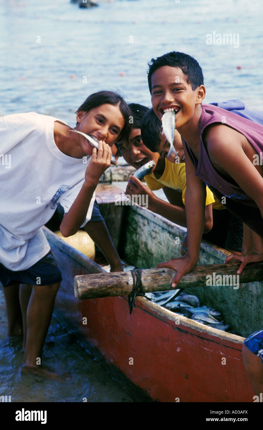ature fishing, avera village, rurutu Stock Photo - Alamy
