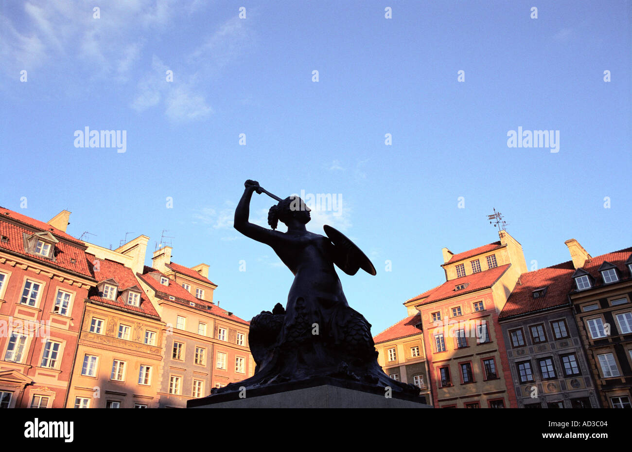 Little mermaid, Syrenka statue on Old Town Market square in Warsaw ...