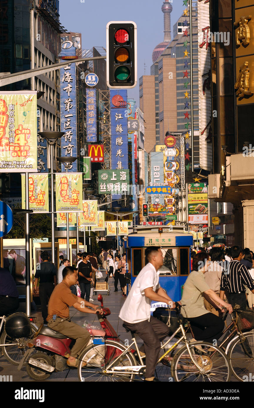 Crowd of pedestrians at nanjing road hi-res stock photography and ...