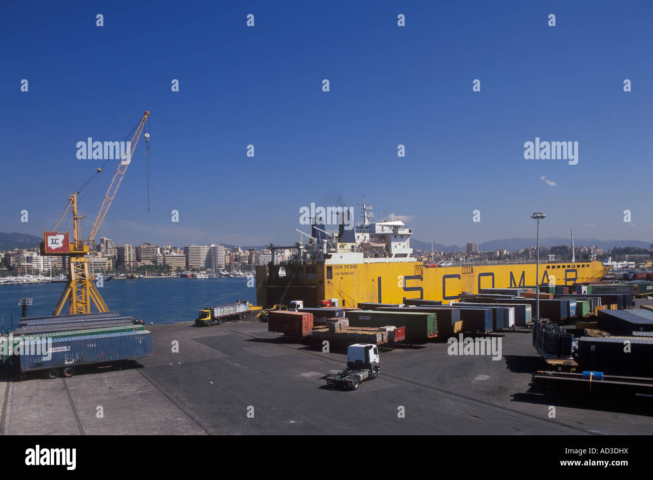 Discharging cargo trailers from ISCOMAR cargo roll on roll of ( RO-RO ...