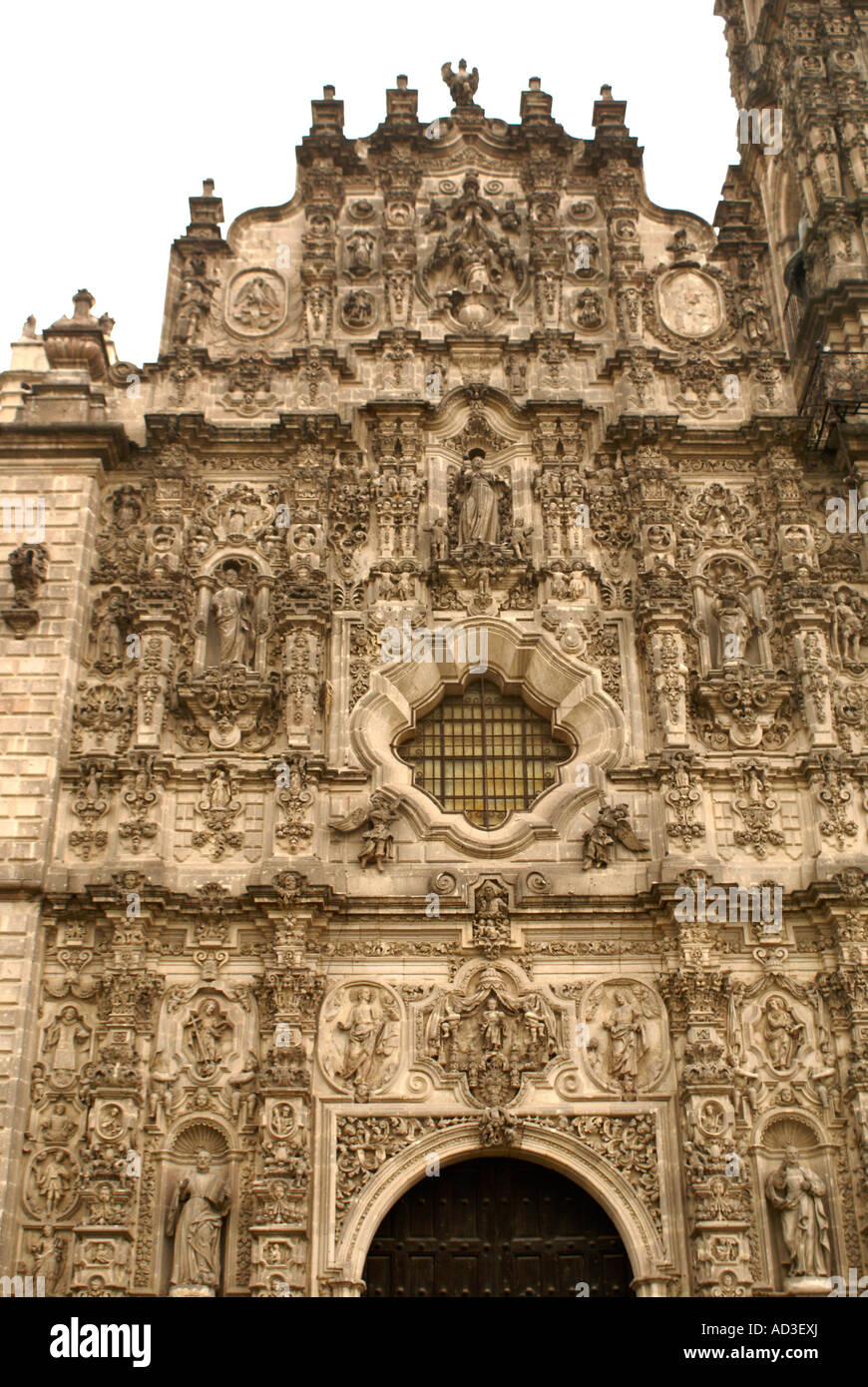 The baroque style facade of the 17th century Iglesia de San Francisco ...