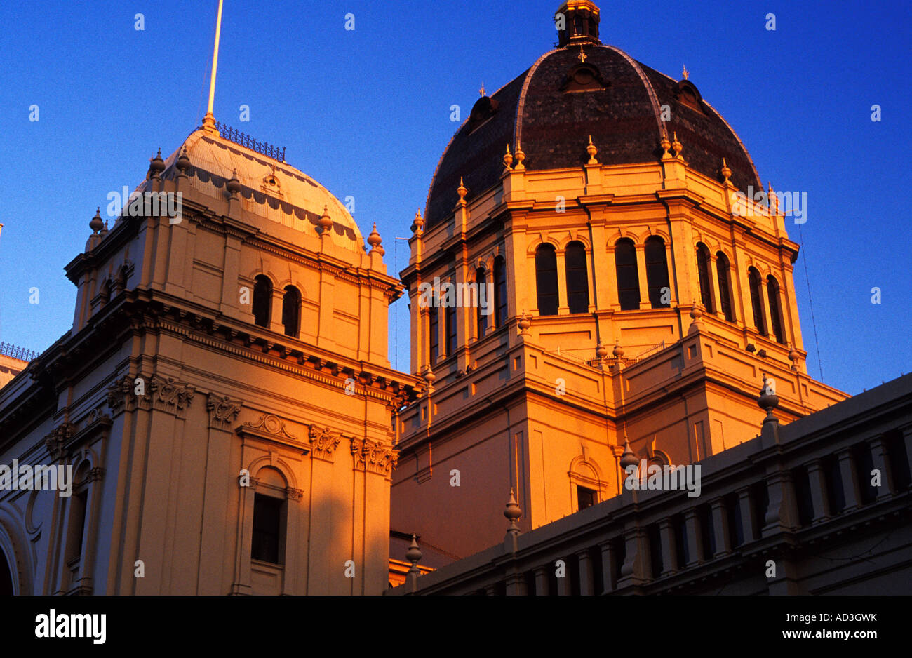Exhibition buildings hi-res stock photography and images - Alamy