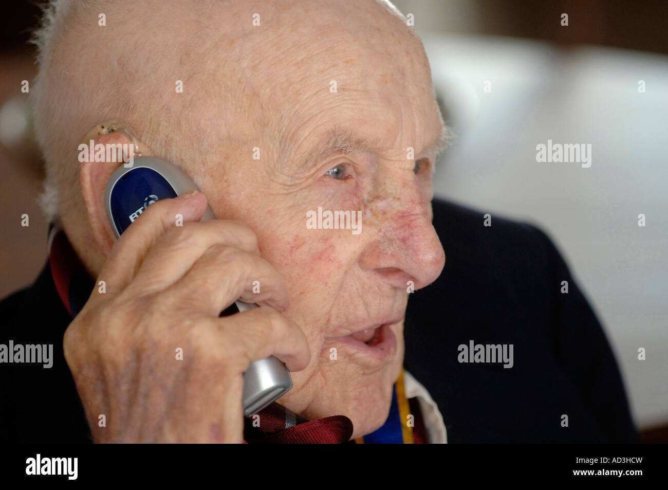 The late Henry Allingham, the world's oldest man in 2009, pictured aged ...