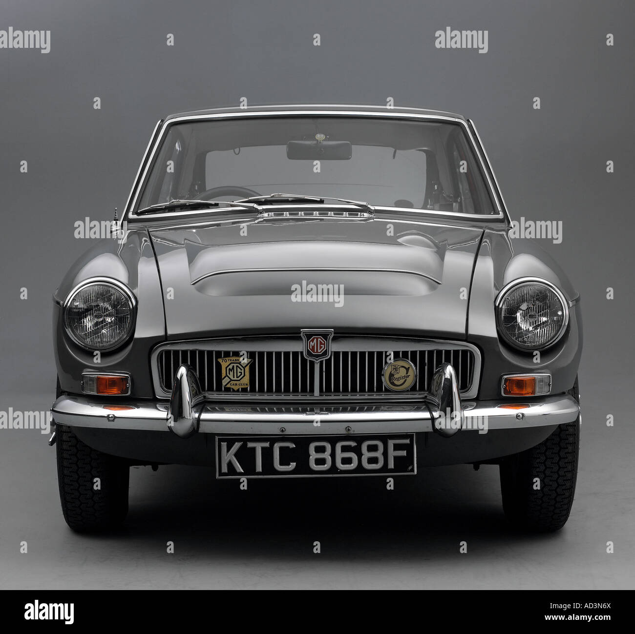 1968 mg sports car hi-res stock photography and images - Alamy