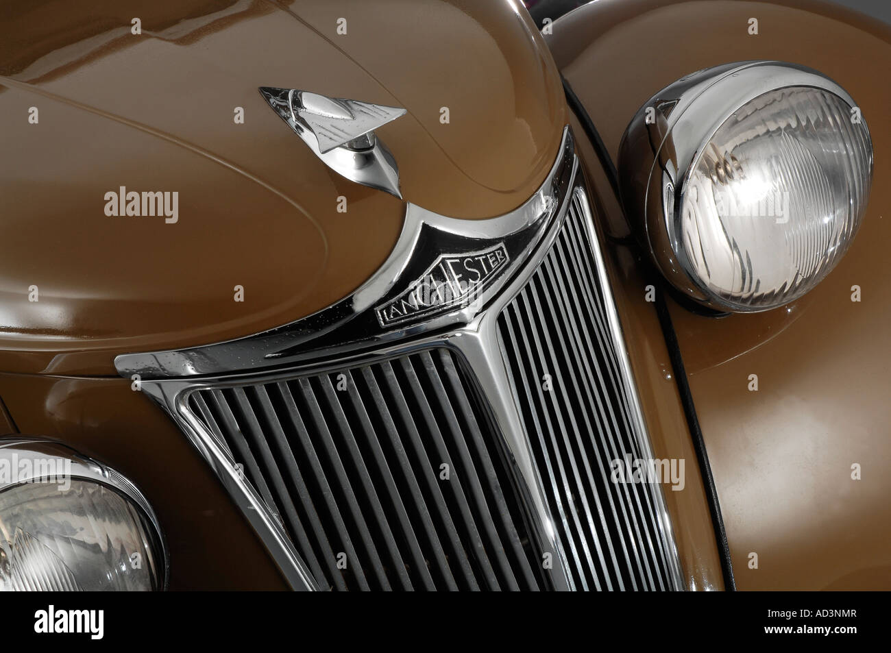 Grille badge hi-res stock photography and images - Alamy