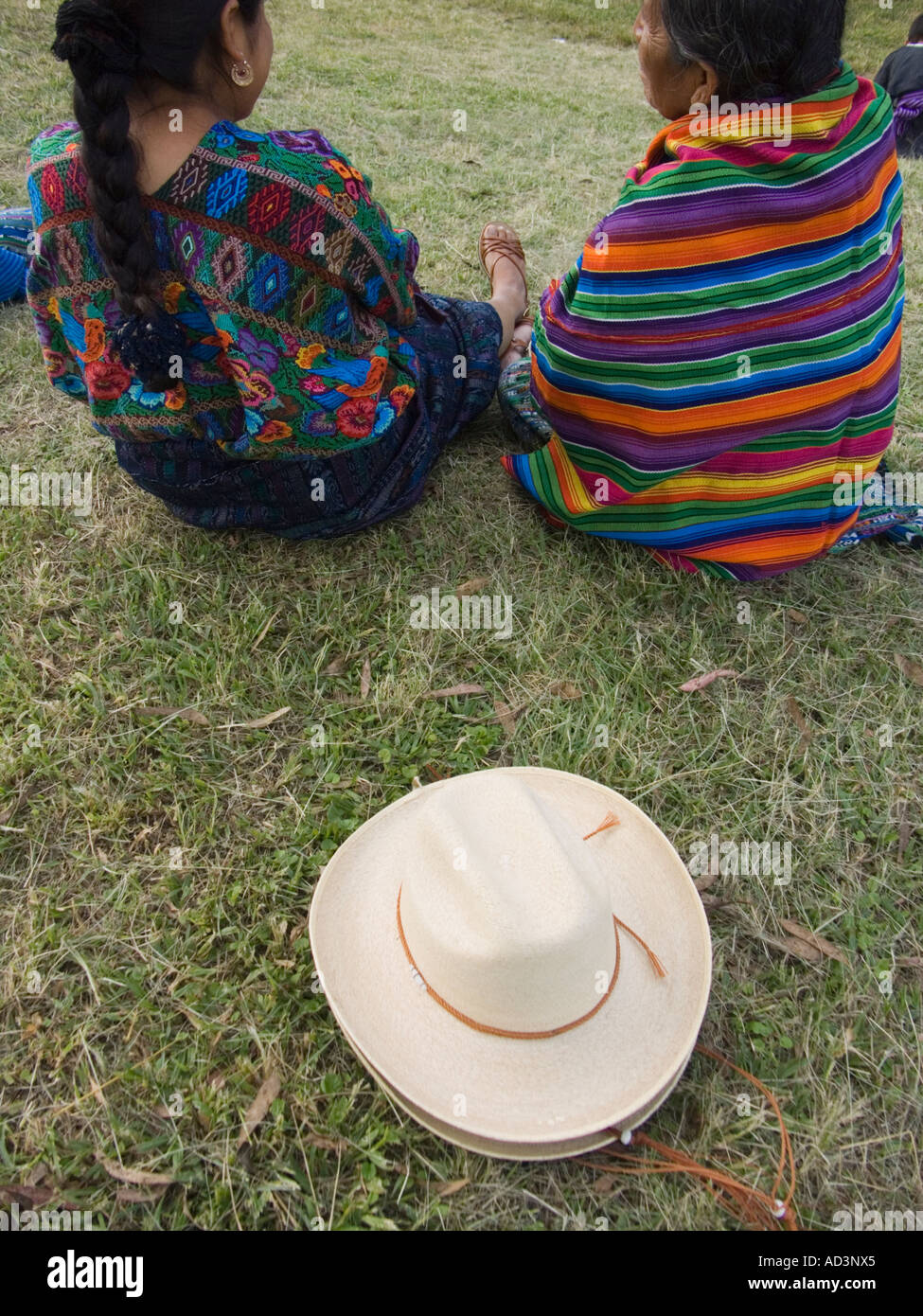 Guatemalan indigenous family in traditional clothing Stock Photo - Alamy