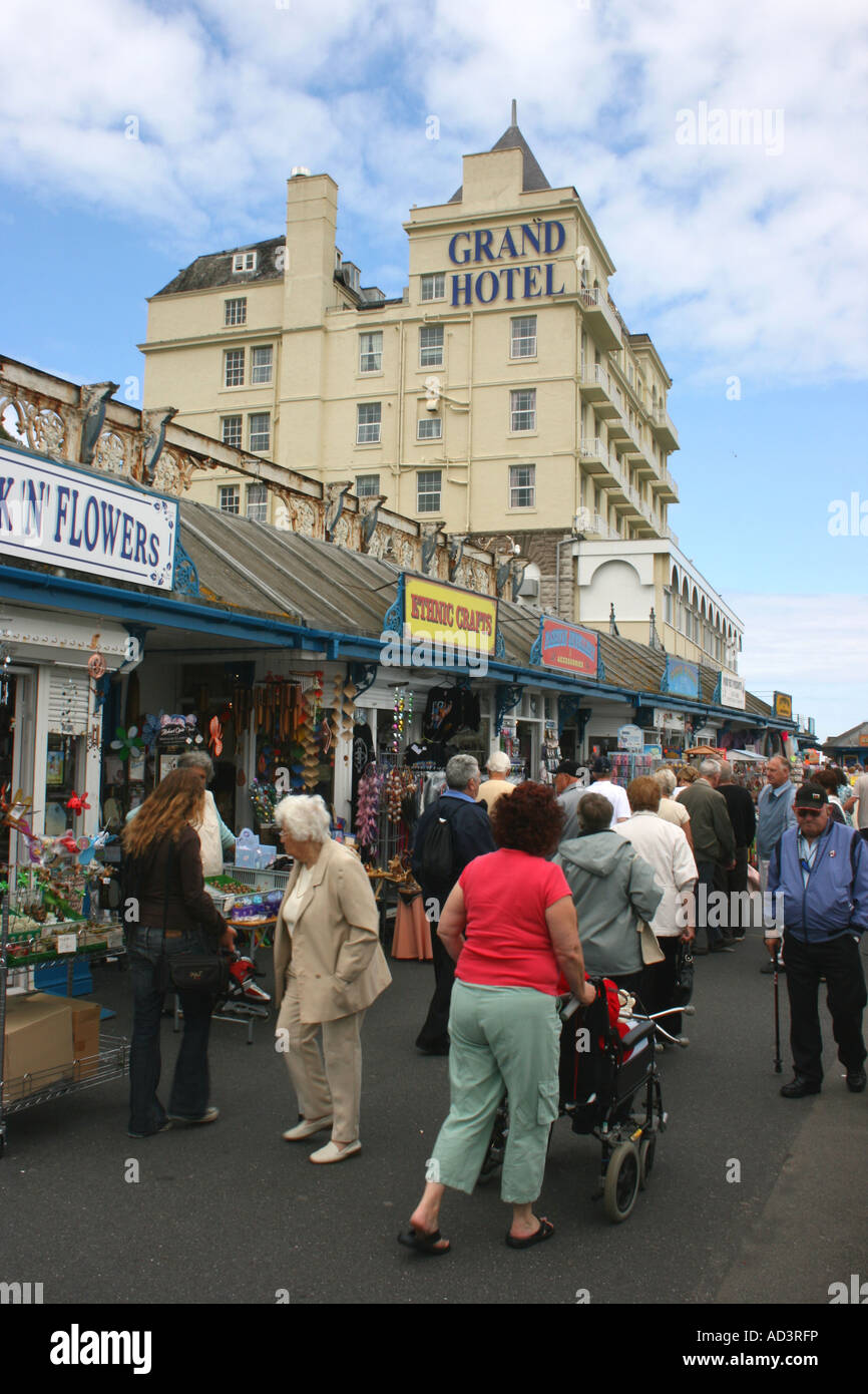 crowds shopping on Llandudno Pier, North Wales Stock Photo - Alamy