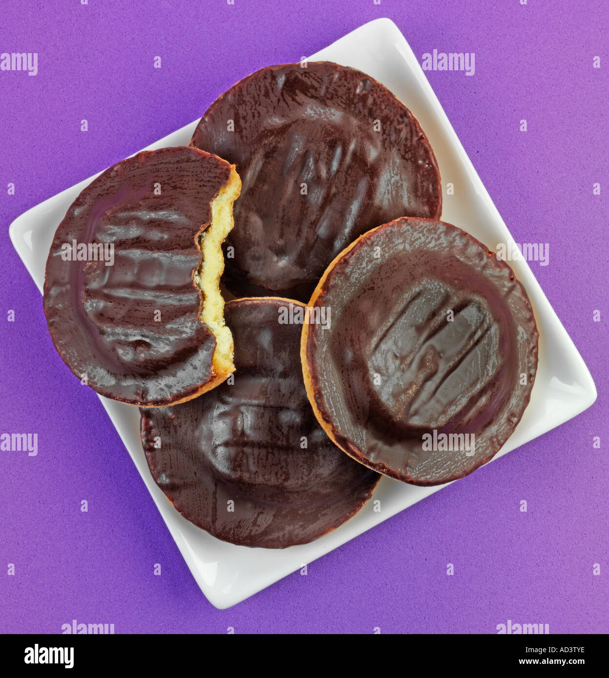 Jaffa cake biscuits hi-res stock photography and images - Alamy
