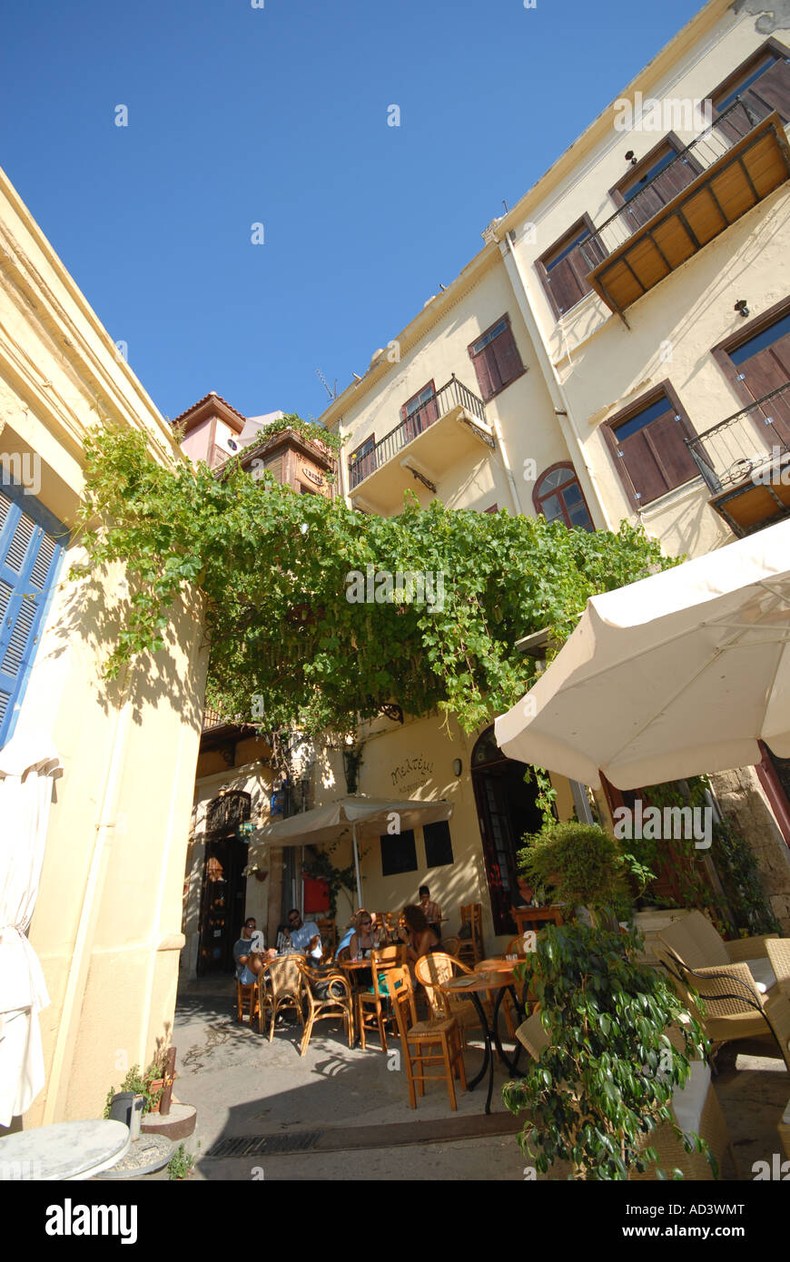 CRETE Street in the old quarter of Hania by the harbour Stock Photo - Alamy