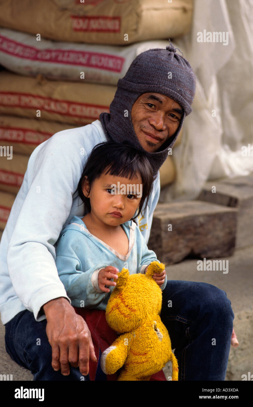 Ifugao native with child in the Philippines Stock Photo - Alamy