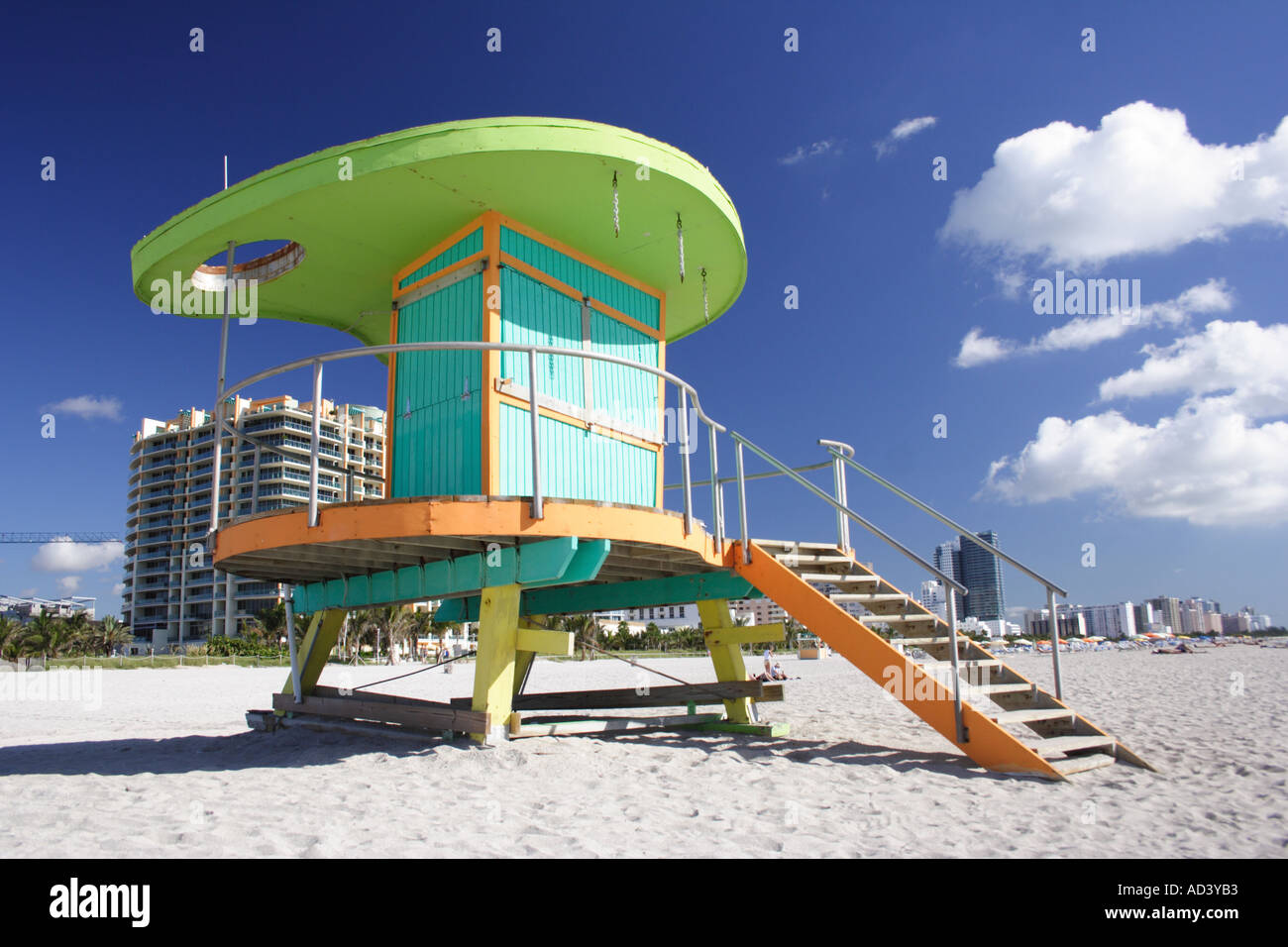 lifeguard station miami beach Stock Photo - Alamy
