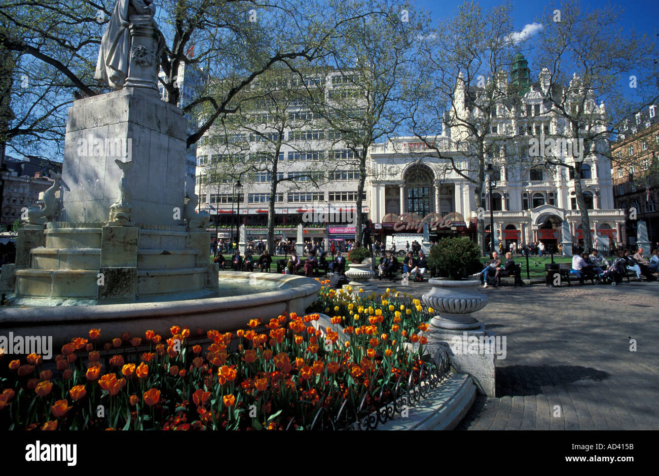 Leicester square theatre hi-res stock photography and images - Alamy