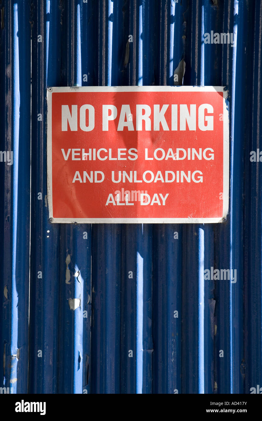 Restriction loading sign hi-res stock photography and images - Alamy
