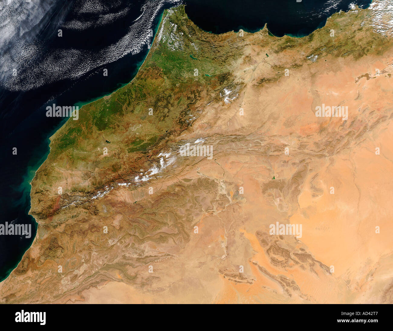 Sahara desert satellite image hi-res stock photography and images - Alamy