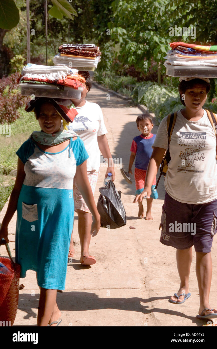 Ladies selling hi-res stock photography and images - Alamy