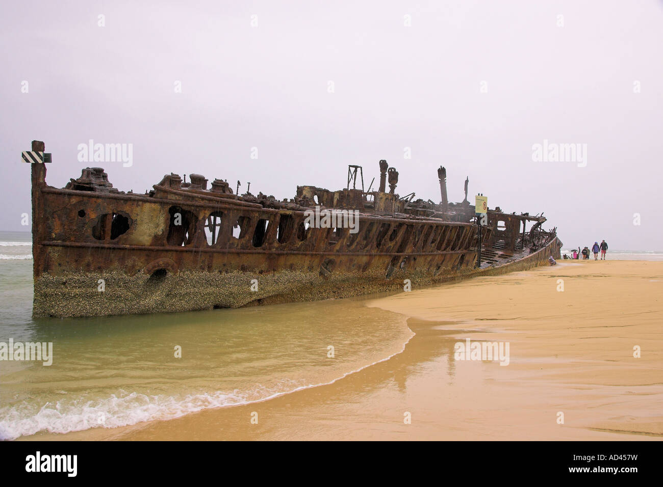Fraser island ship wrecks hi-res stock photography and images - Alamy