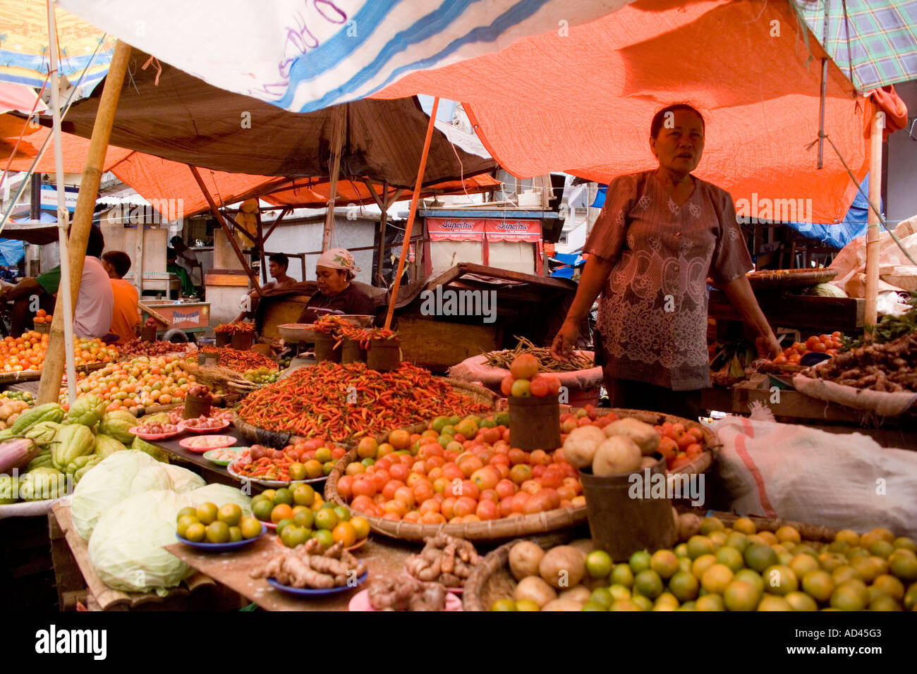 selling vegetables , Manado market Stock Photo - Alamy