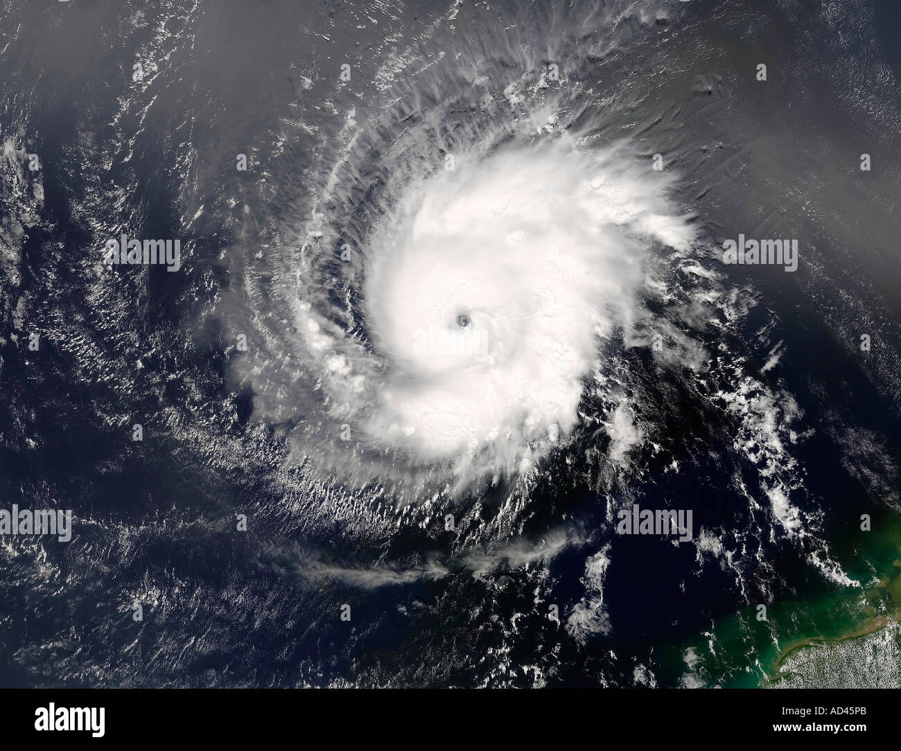 Hurricane ivan hi-res stock photography and images - Alamy