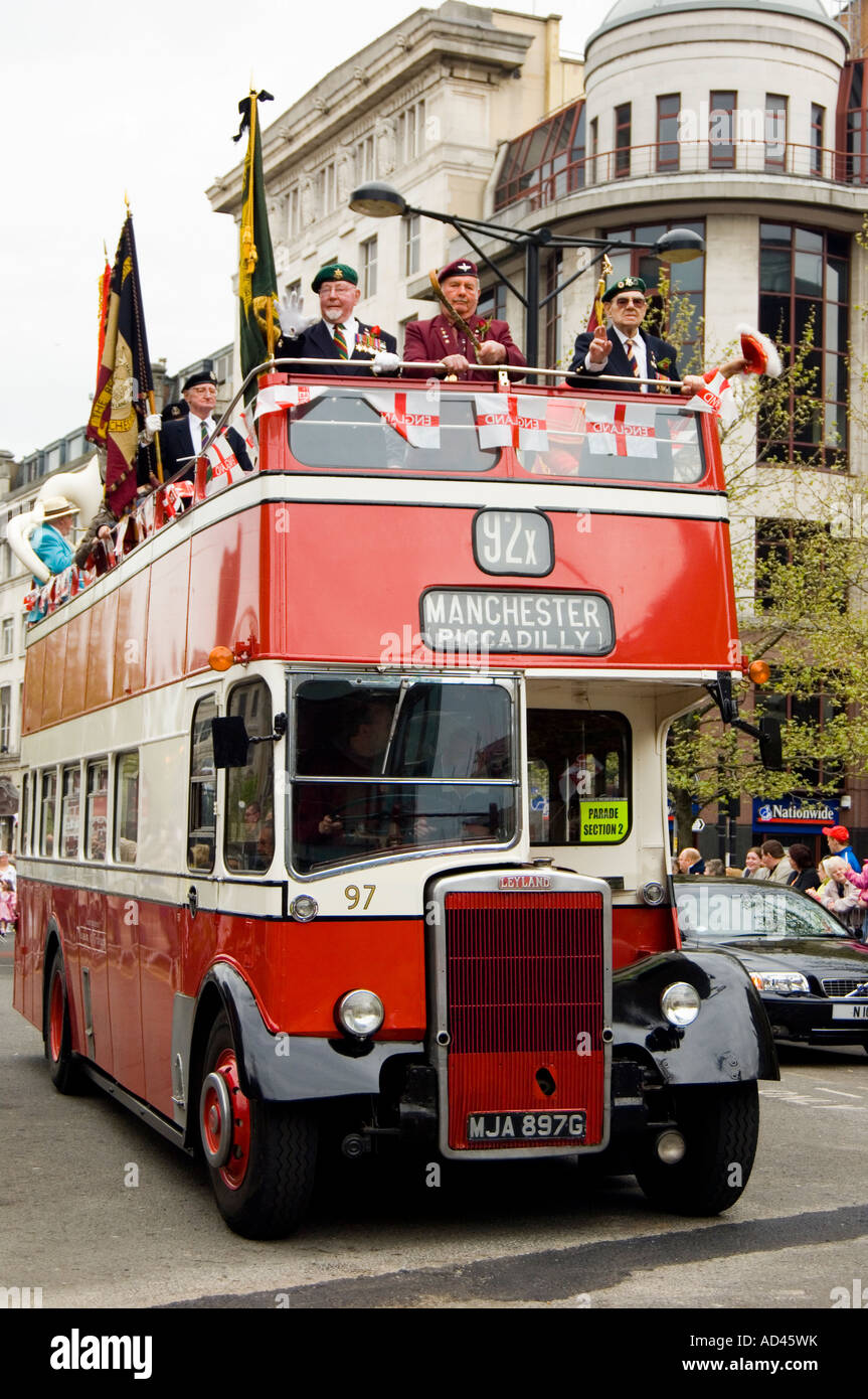 Saint georges day parade hi-res stock photography and images - Alamy