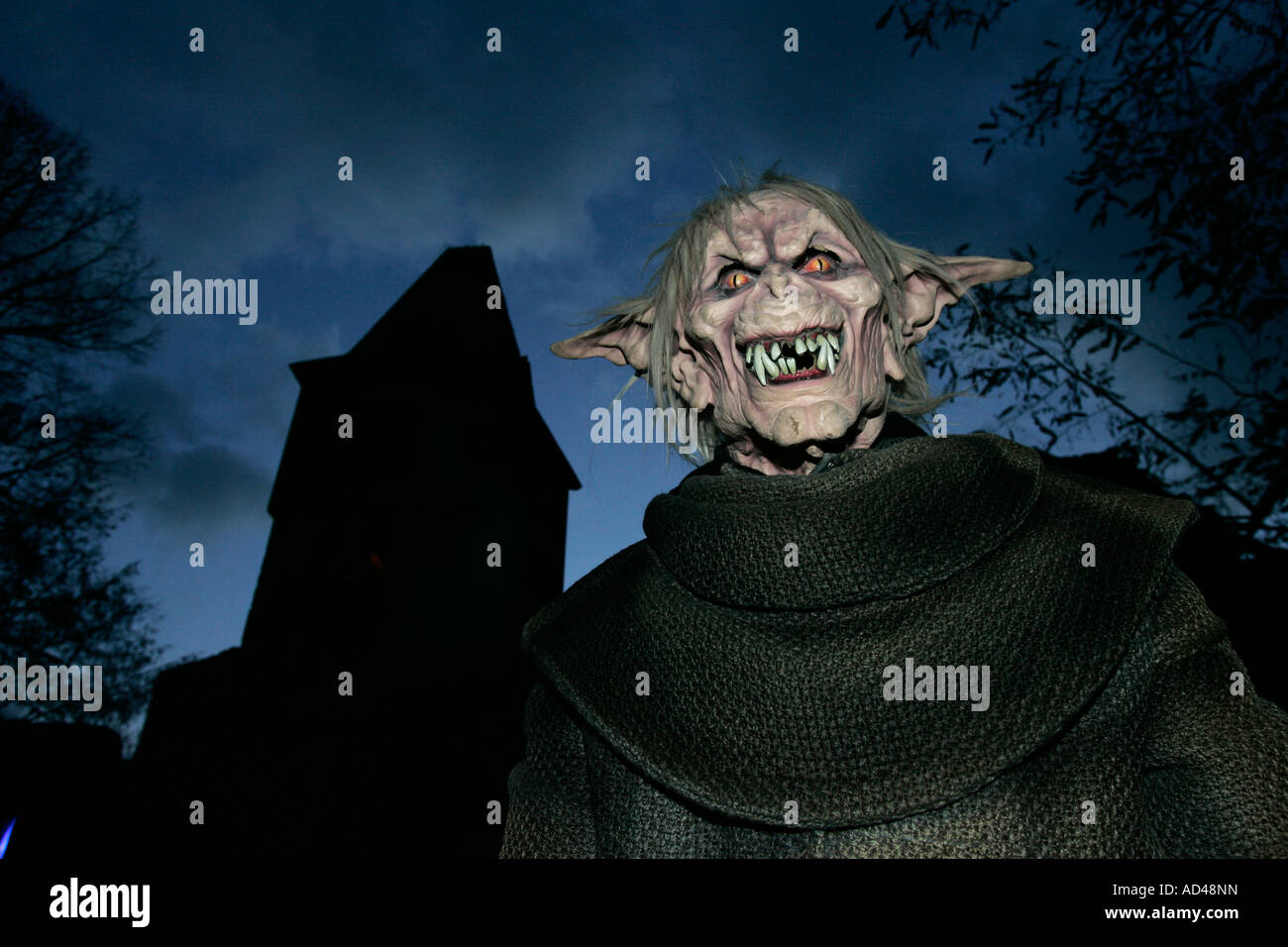 Monster kostum hi-res stock photography and images - Alamy