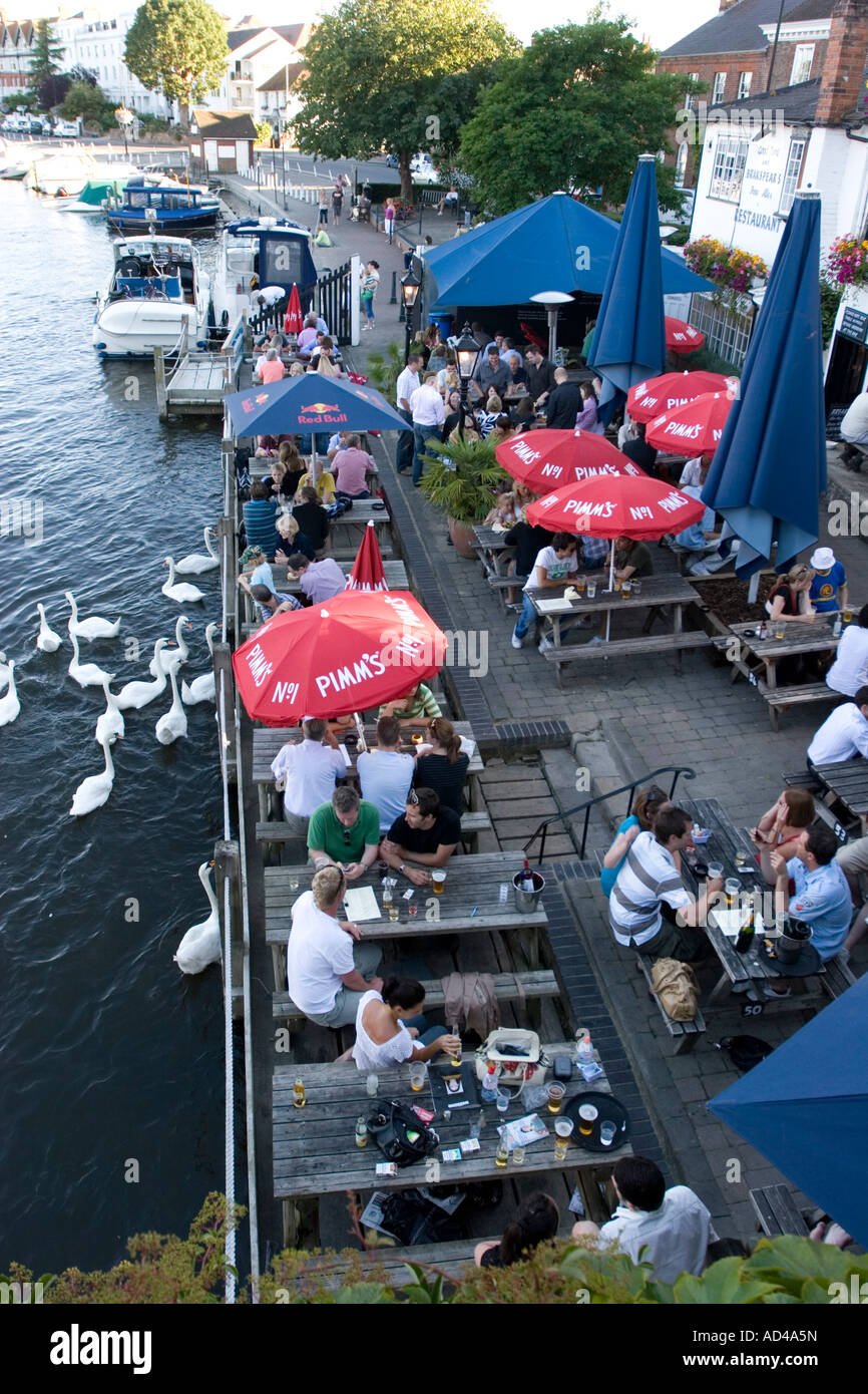 Henley On Thames Oxfordshire Stock Photo - Alamy