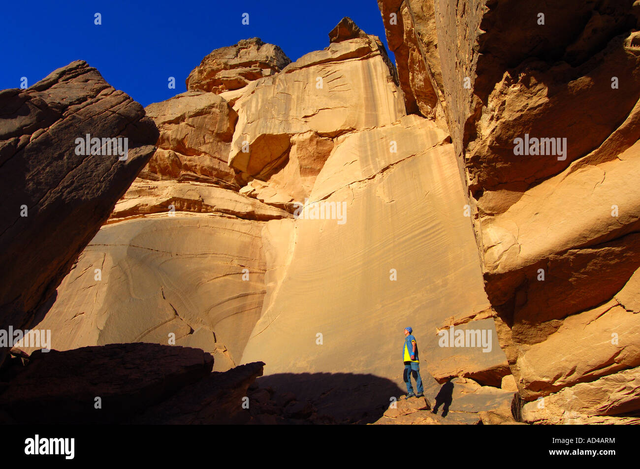 Hiking in the Acacus Mountains, Libya Stock Photo - Alamy