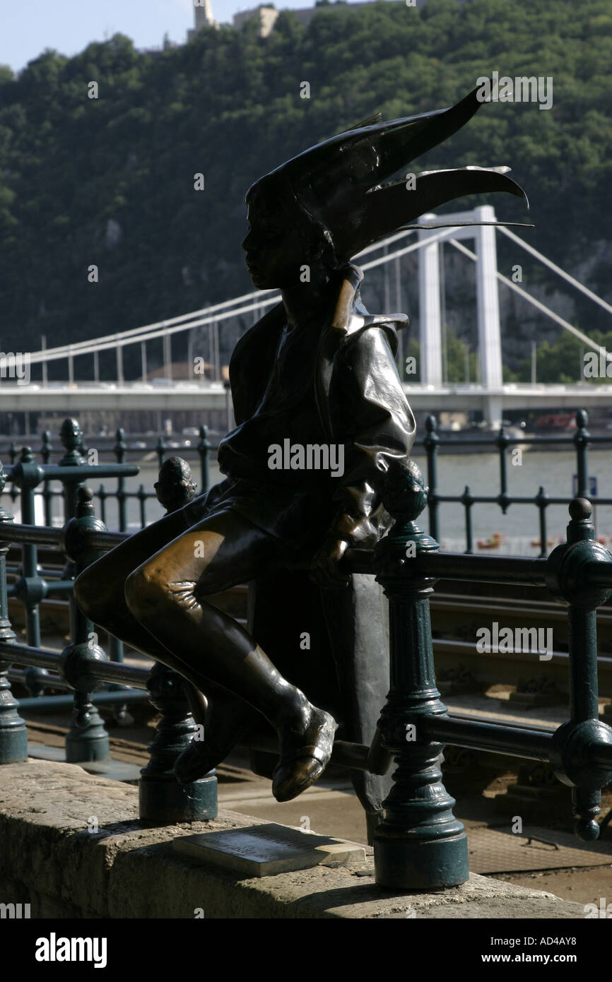 The Little Princess Statue in Budapest Stock Photo - Alamy