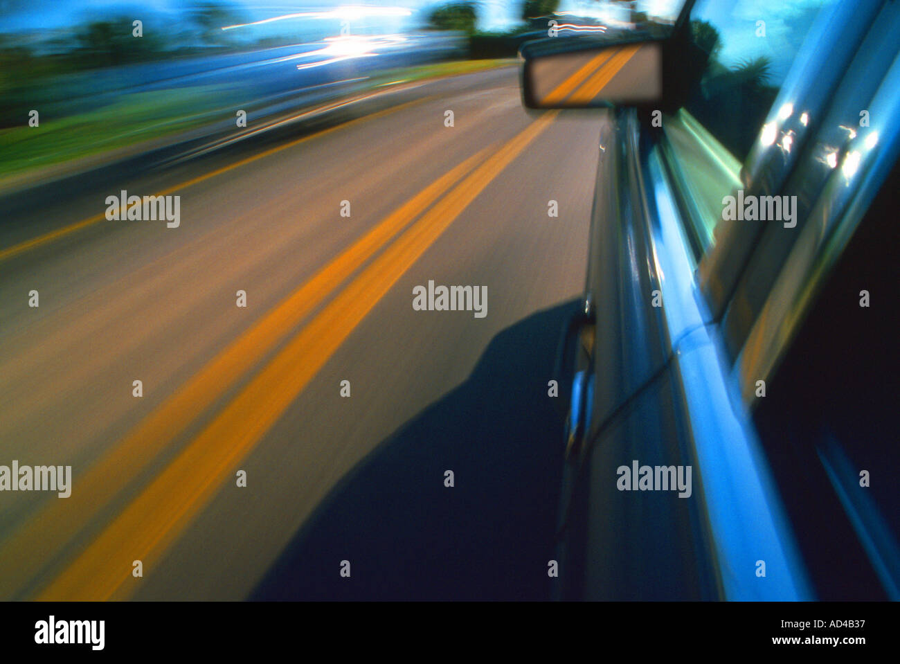 Two lane road hi-res stock photography and images - Alamy