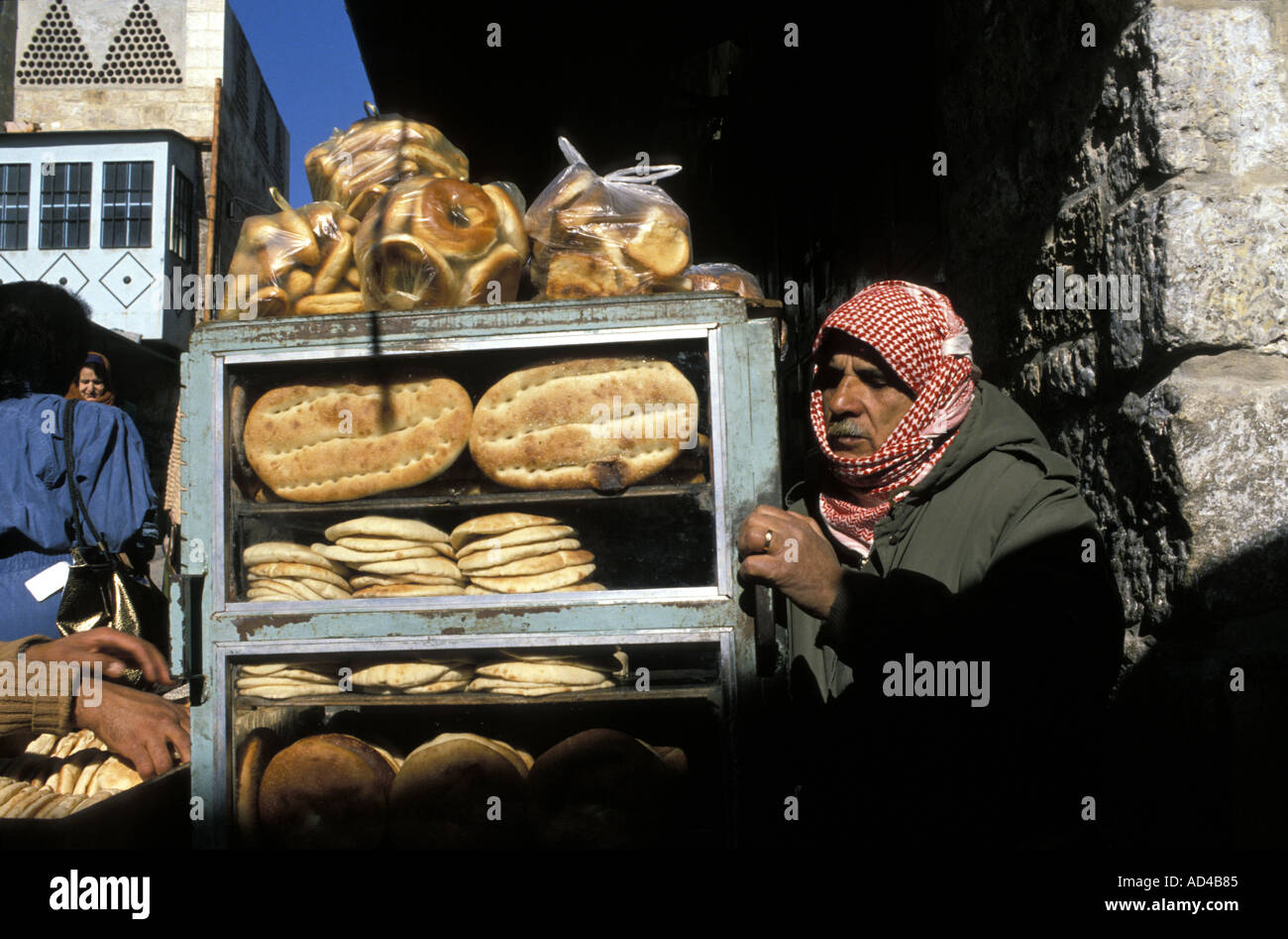 PALESTINE BREAD VENDOR EAST JERUSALEM Stock Photo - Alamy