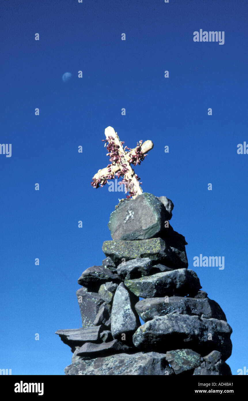 Native valley hi-res stock photography and images - Alamy