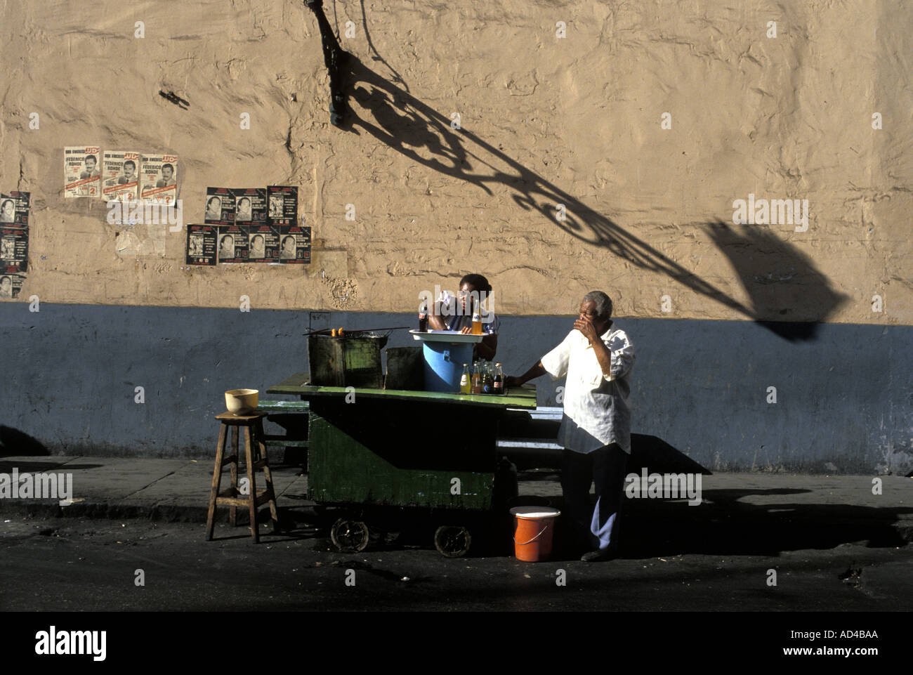 PERU STREET VENDORS DOWNTOWN LIMA Stock Photo - Alamy