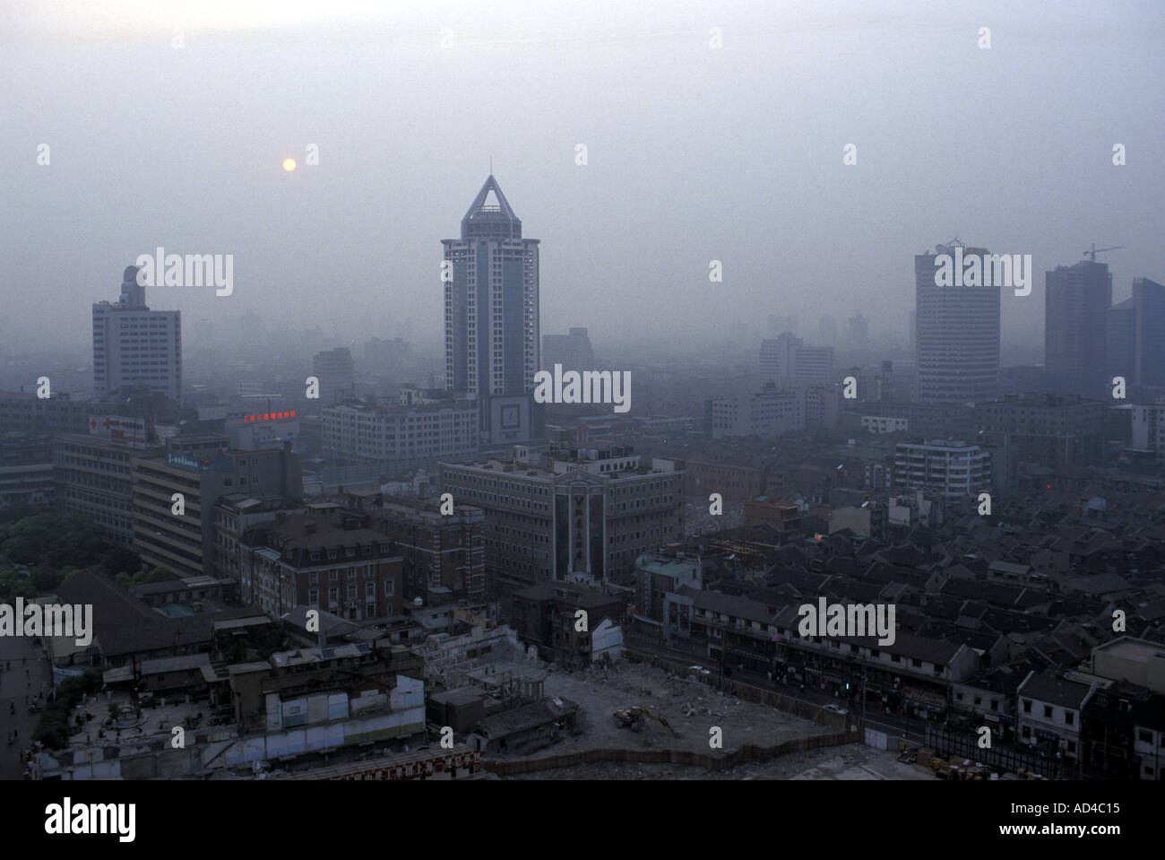 CHINA AIR POLLUTION SHANGHAI Stock Photo - Alamy