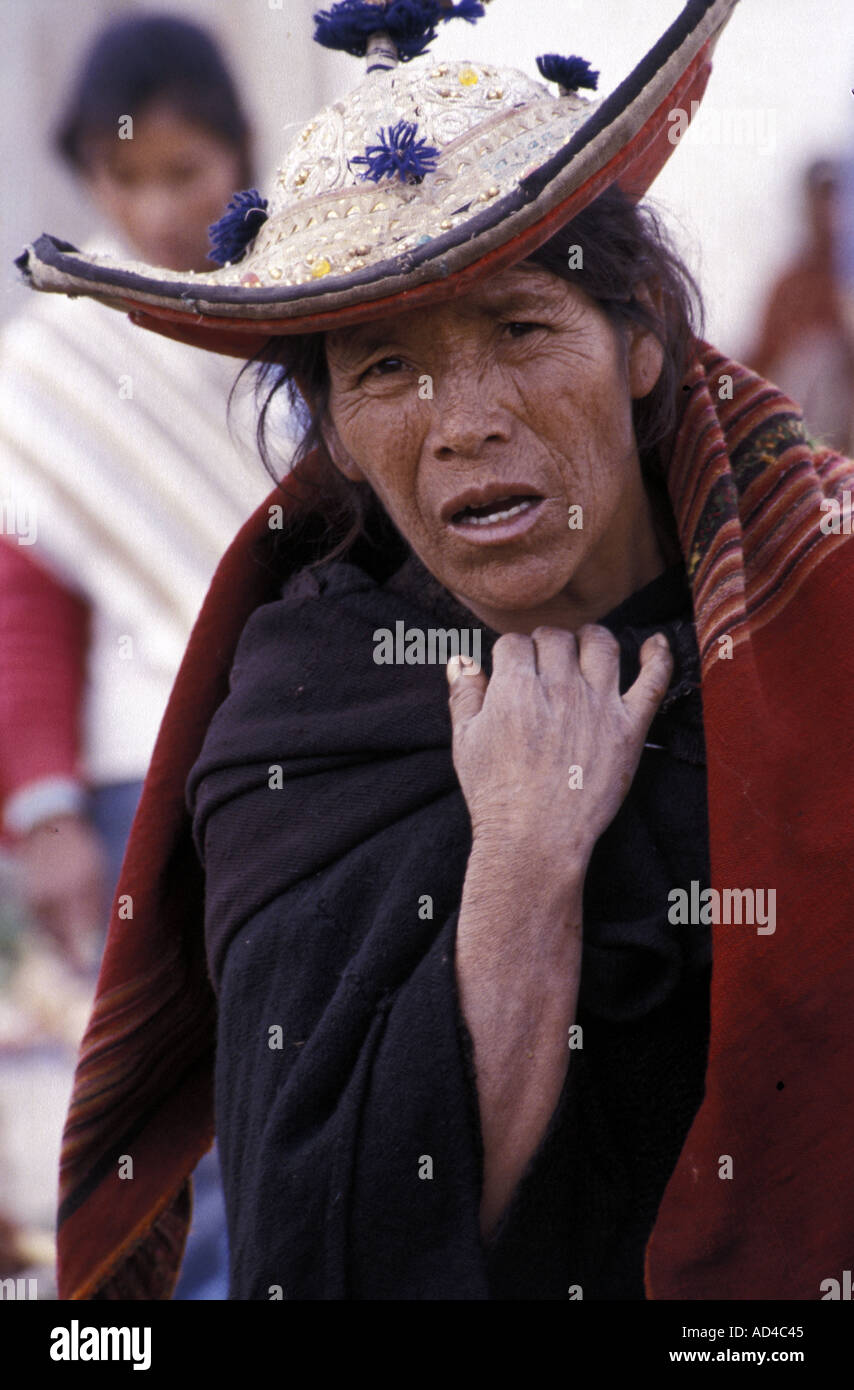 BOLIVIA NATIVE AYMARA WOMAN TARABUCO SUCRE Stock Photo - Alamy