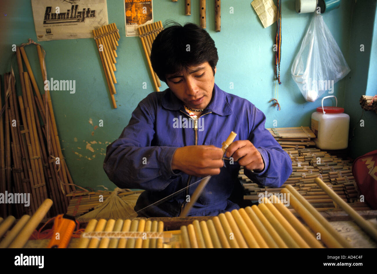 Pan pipes bolivia hi-res stock photography and images - Alamy