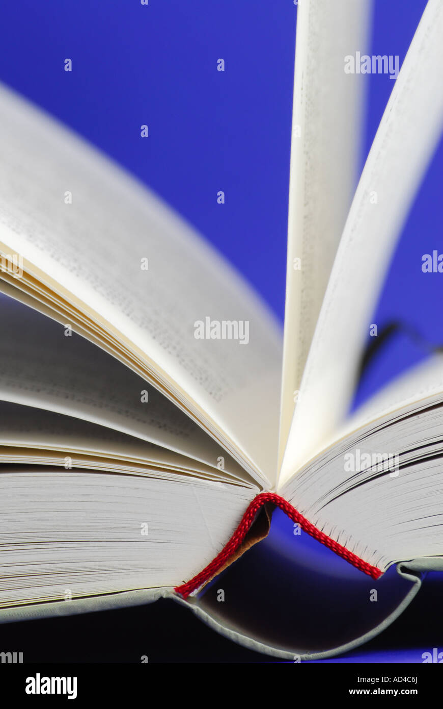 Book spine open hi-res stock photography and images - Alamy