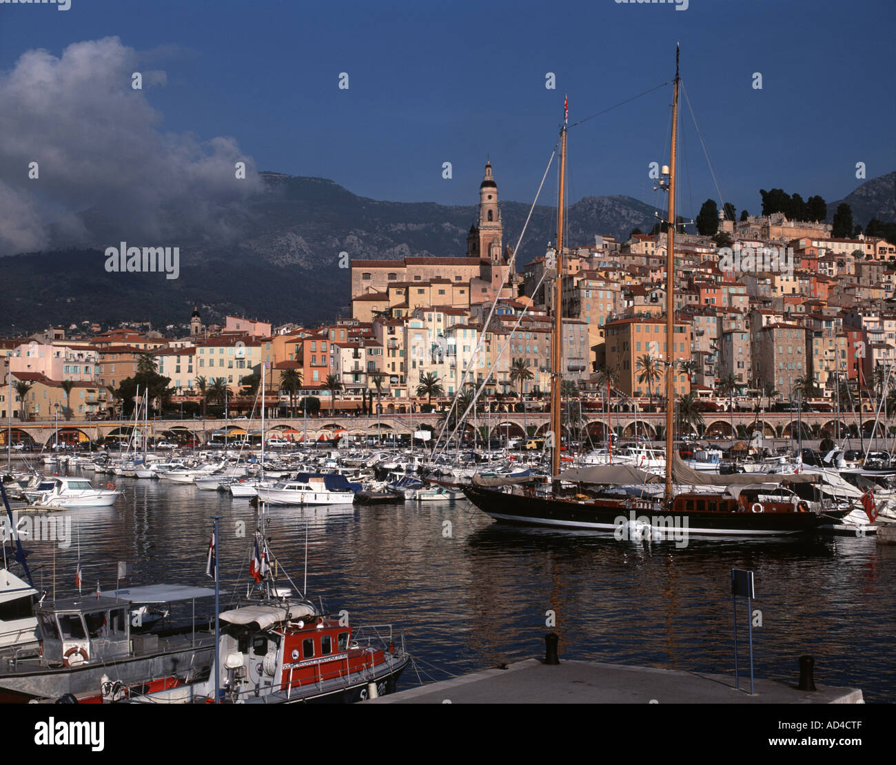 The picturesque vieux port of Menton Stock Photo - Alamy