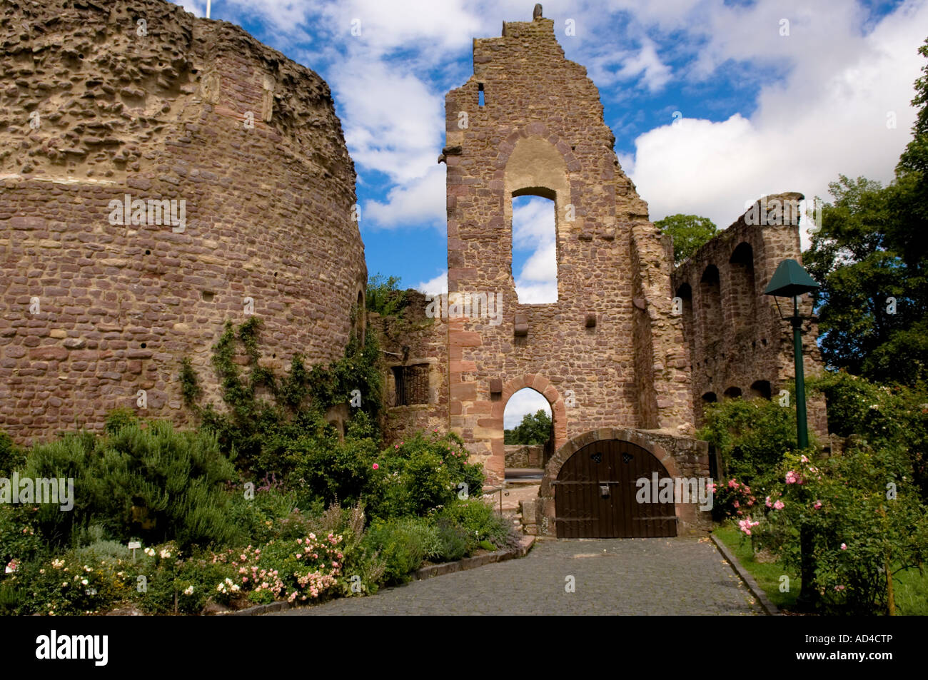 Castle ruin in the old town, Dreieichenhain, Hesse, Germany Stock Photo ...